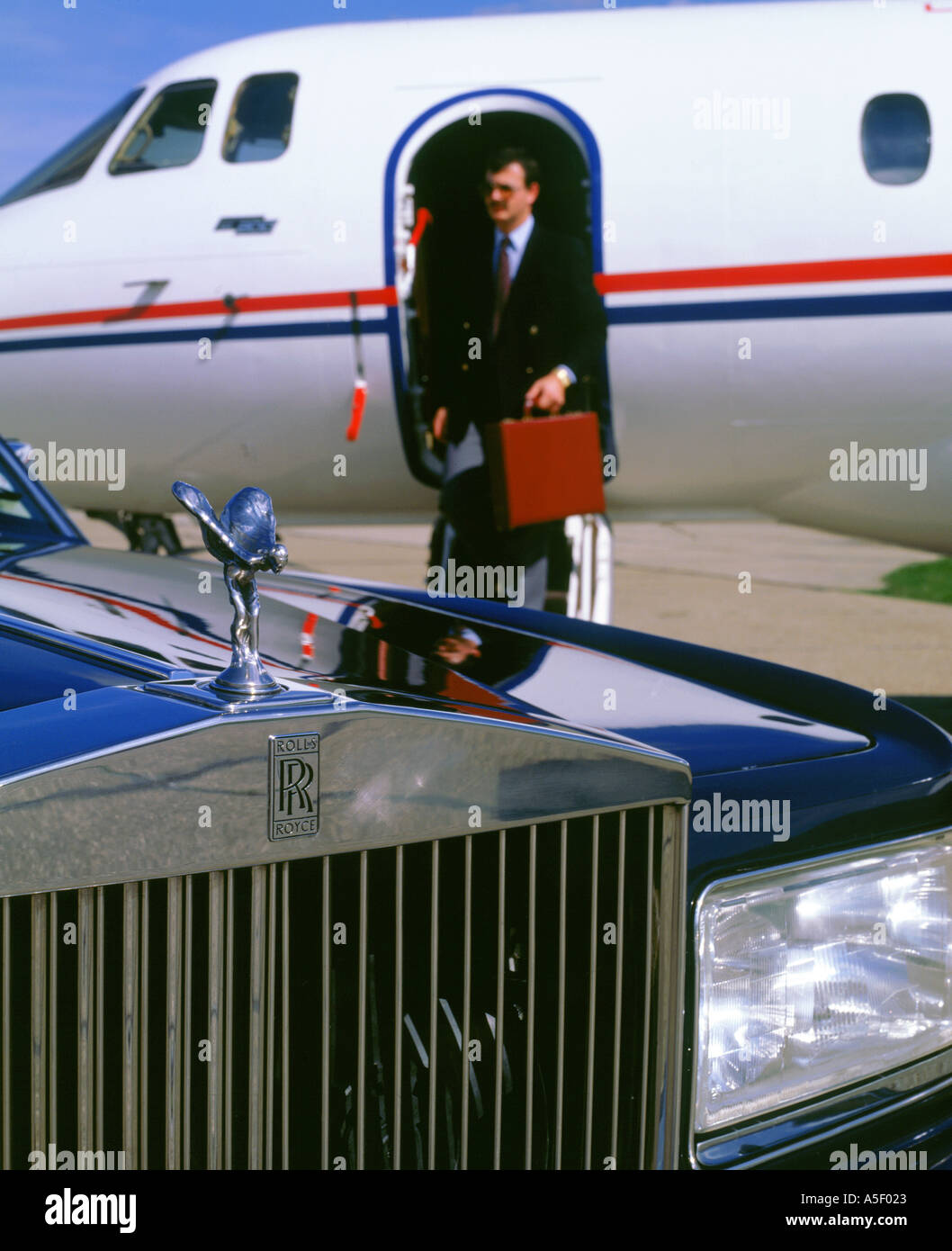 Silver jet hi-res stock photography and images - Alamy