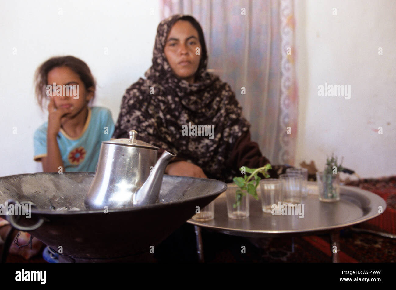 Saharawi girl hi-res stock photography and images - Alamy
