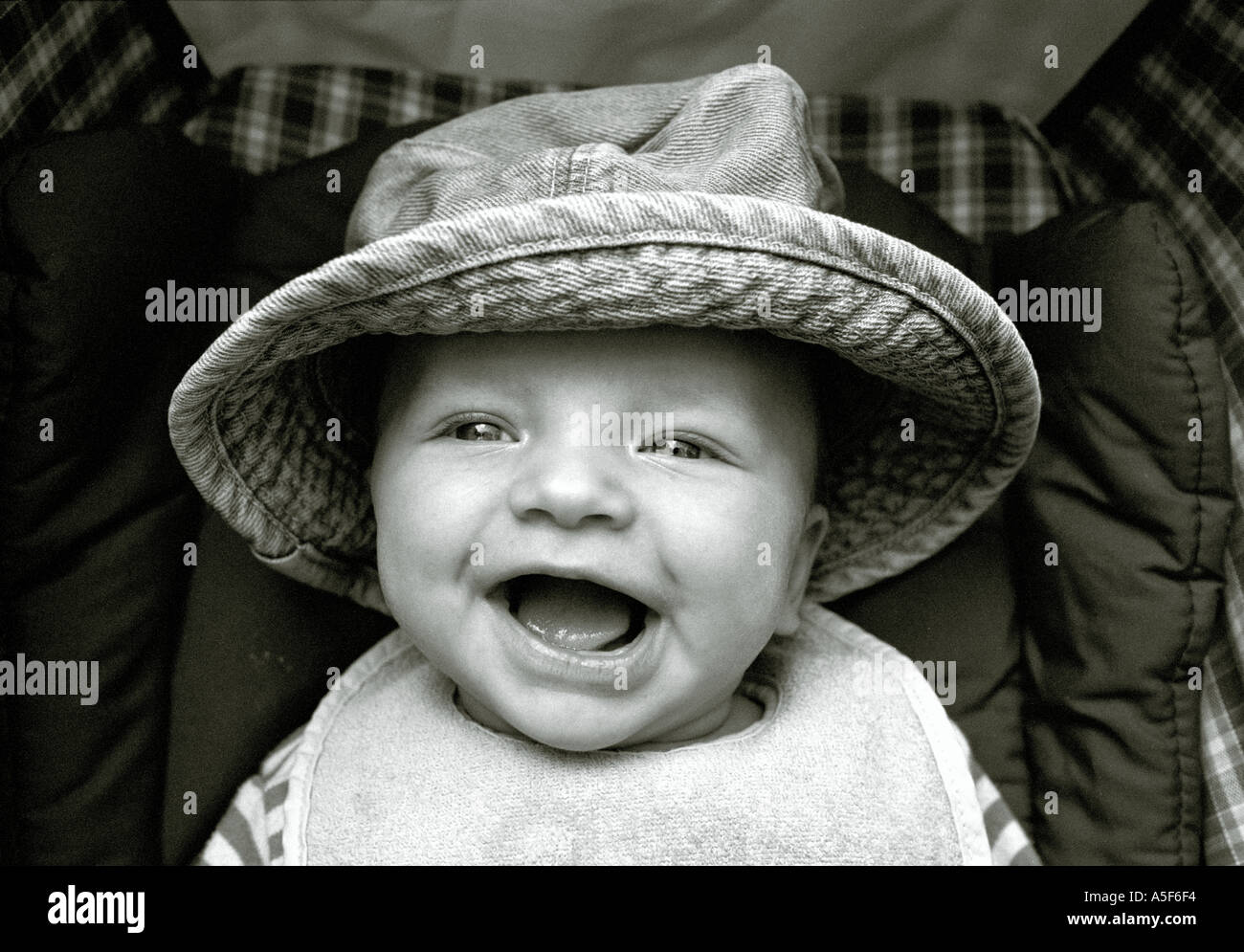 Poking tongue boy child hi-res stock photography and images - Alamy