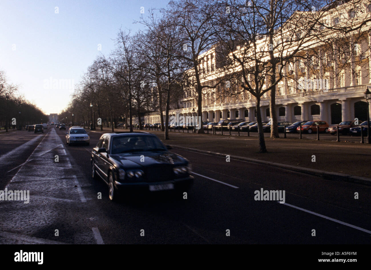 Cars driving past the Mall in London Stock Photo - Alamy
