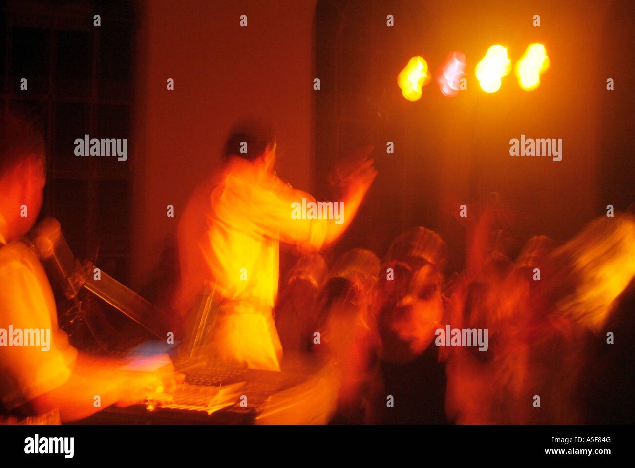 Mood singer hi-res stock photography and images - Alamy