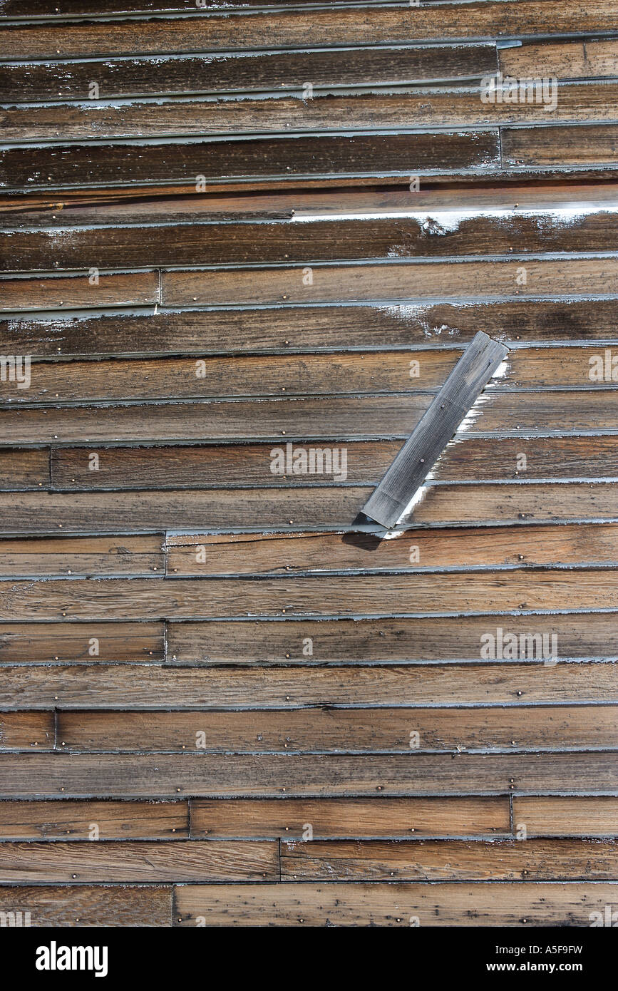Close up of side of rustic wooden building Stock Photo - Alamy