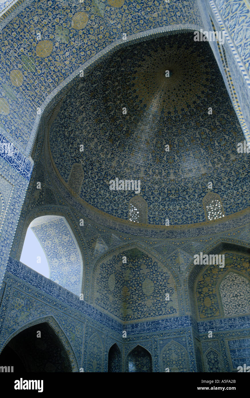 Interior of Mosque Isfahan Stock Photo - Alamy