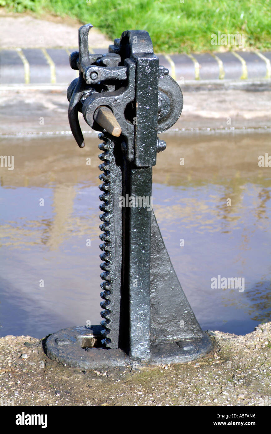 Winding canals hi-res stock photography and images - Alamy