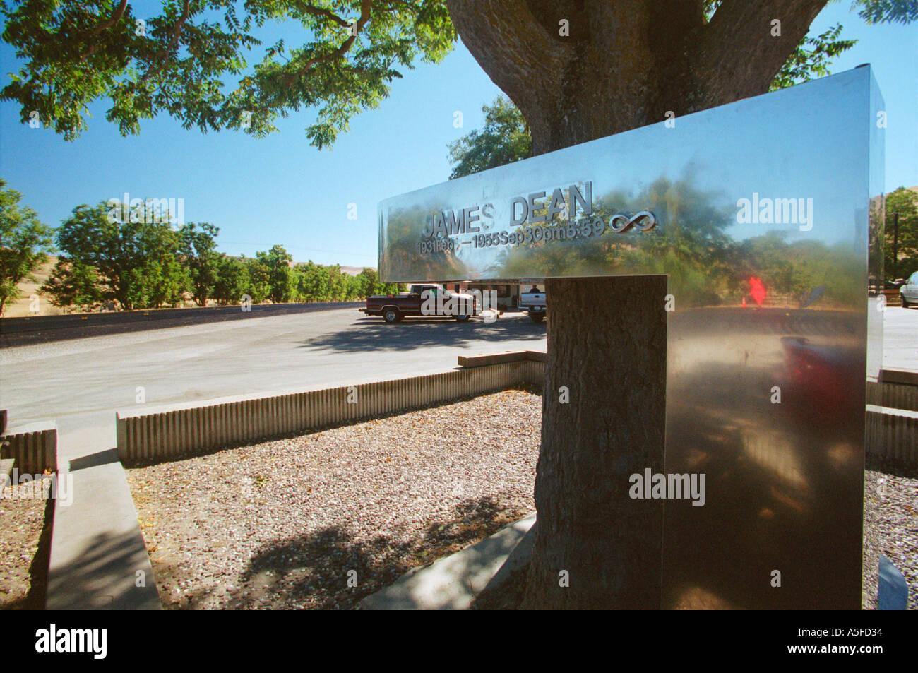 James Dean memorial Stock Photo - Alamy