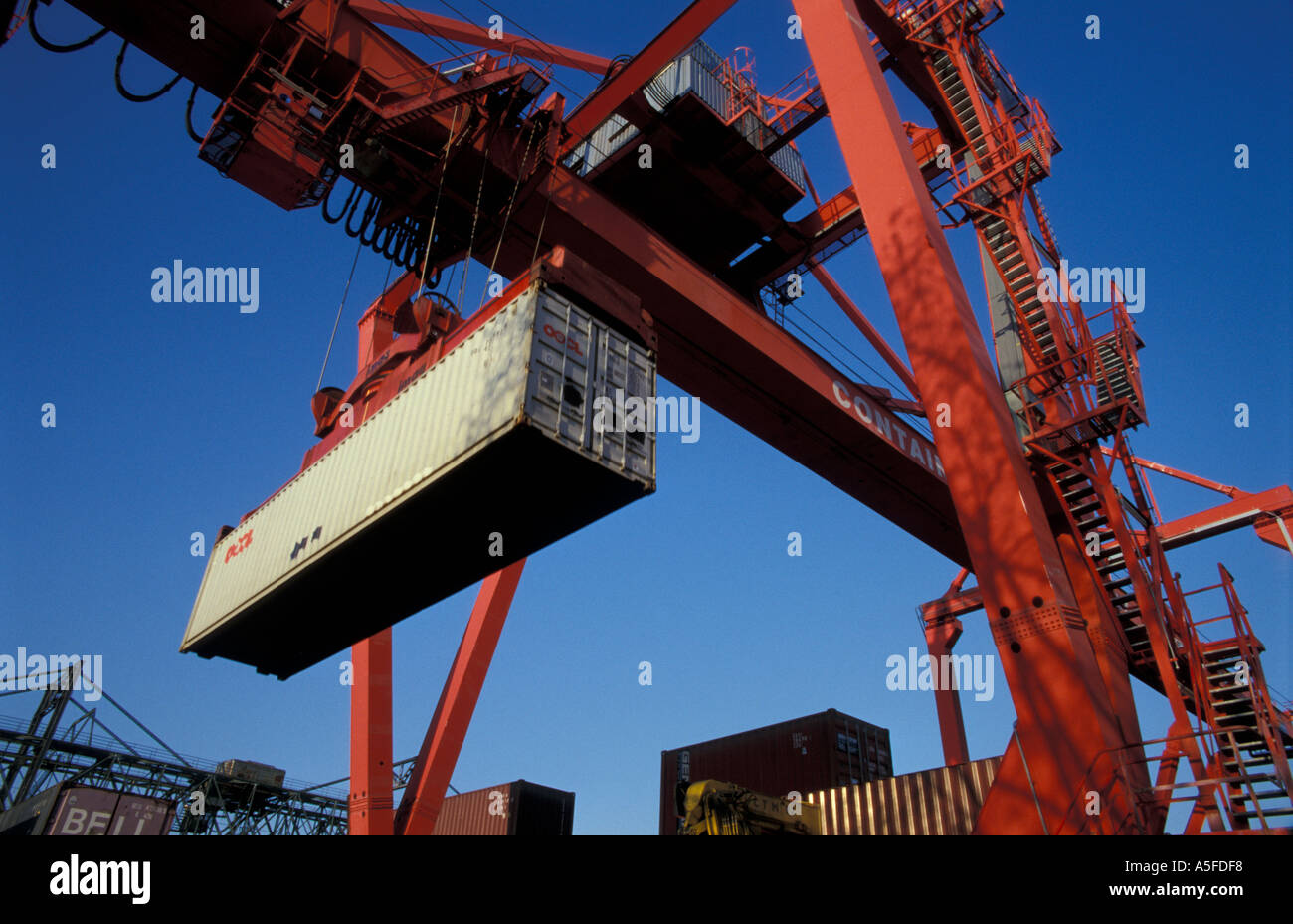 Port of mainz hi-res stock photography and images - Alamy