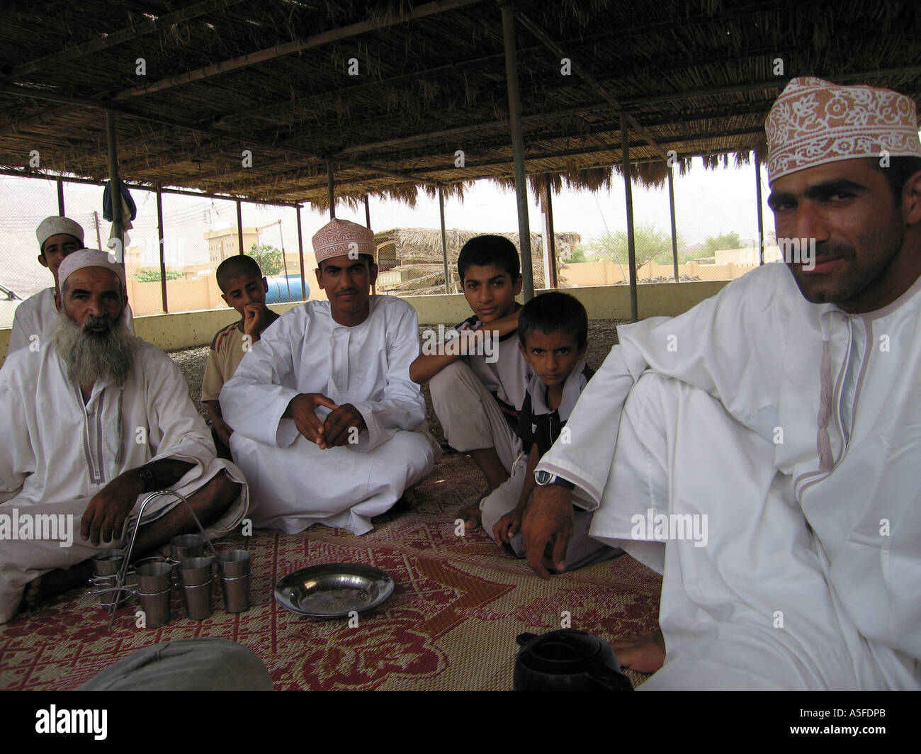 Omani family hi-res stock photography and images - Alamy