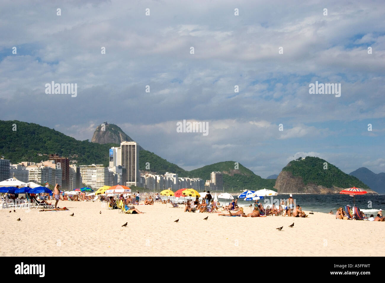 Copacabana beach in rio hi-res stock photography and images - Alamy