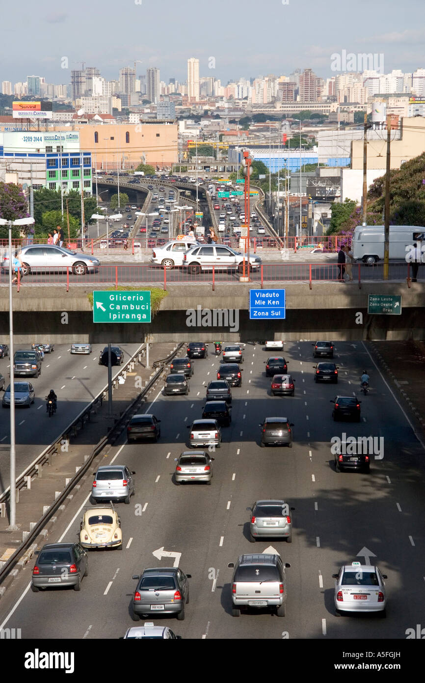 Traffic highway city hi-res stock photography and images - Alamy