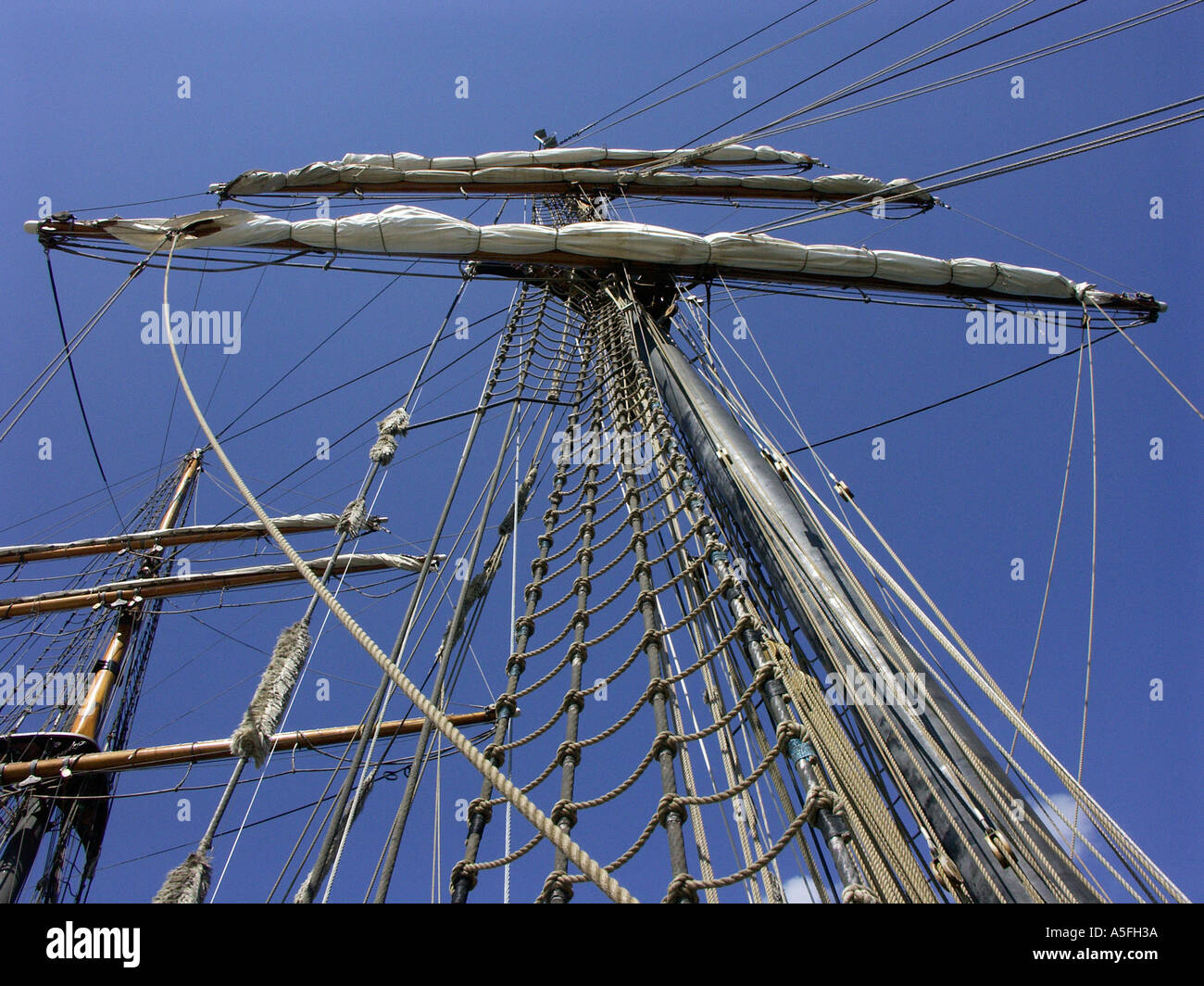 Rigging on sailboat Stock Photo - Alamy