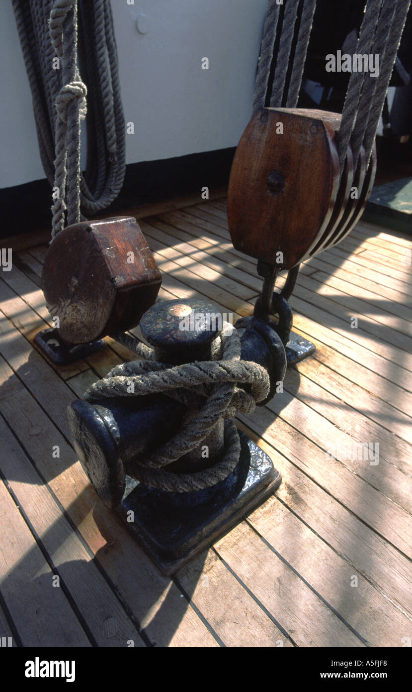 Wood tar ships hi-res stock photography and images - Alamy