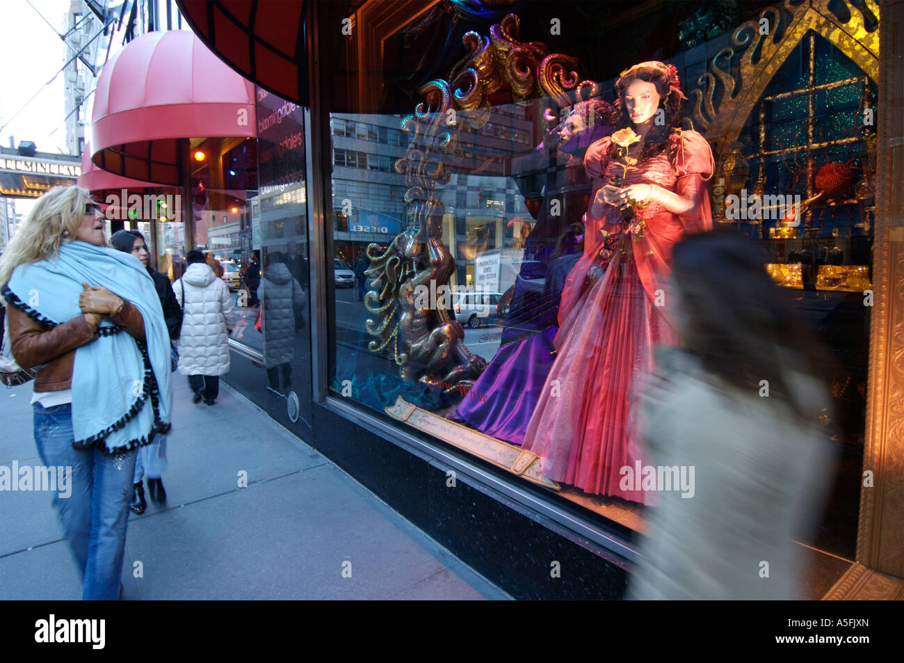 Window shopping, New York City. USA Stock Photo - Alamy