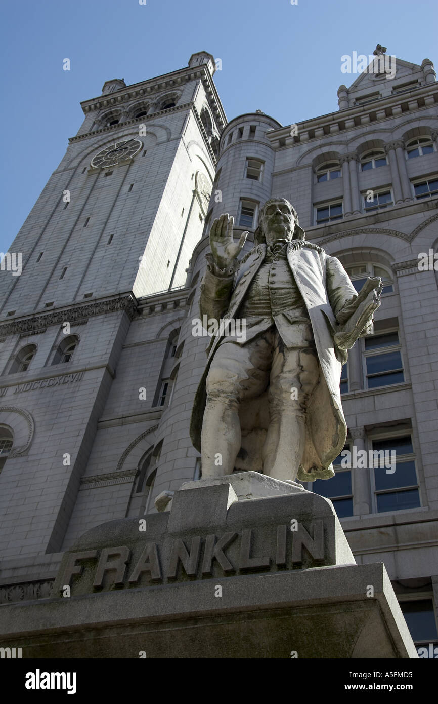 Benjamin Franklin statue in front of the Old Post Office Building in ...