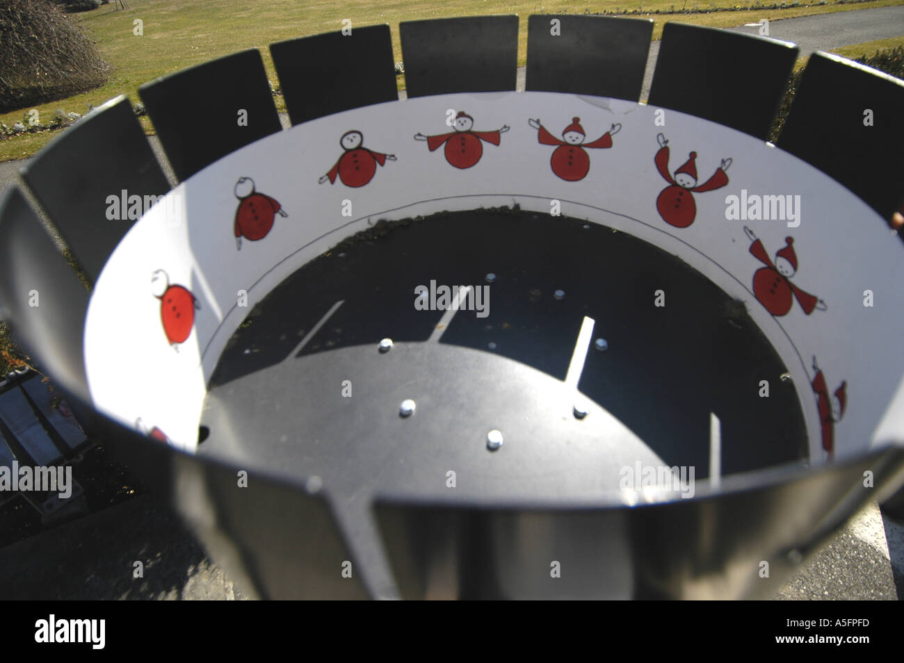 Zootrope an optical toy of the 19th century Musee des Sciences of ...