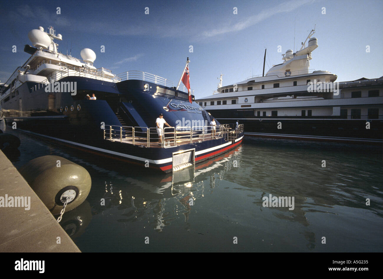 megayacht m y octopus owner paul allen microsoft arriving in port ...