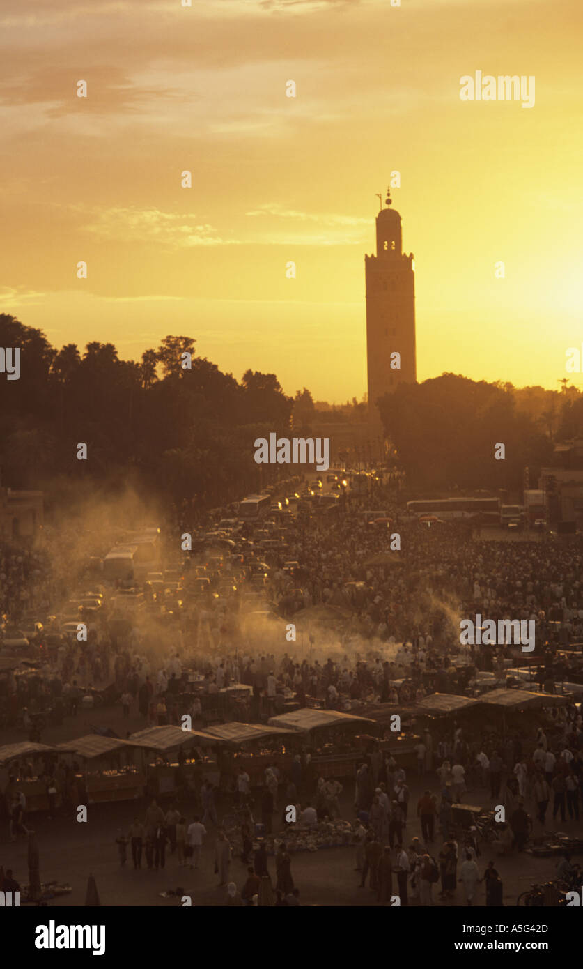 Square of the dead marrakesh hi-res stock photography and images - Alamy