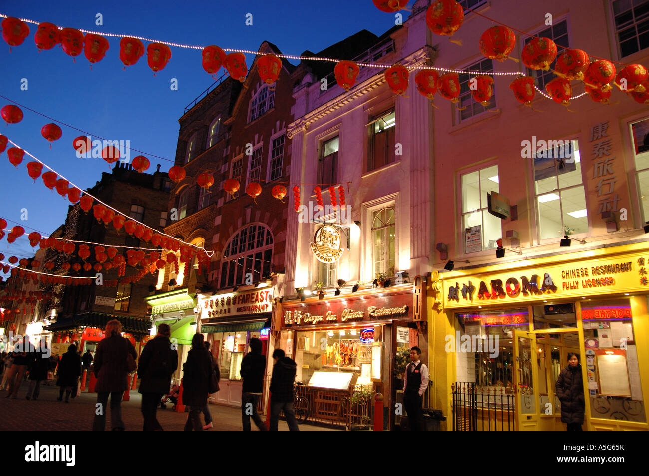 London chinatown festival lanterns night hi-res stock photography and images - Alamy