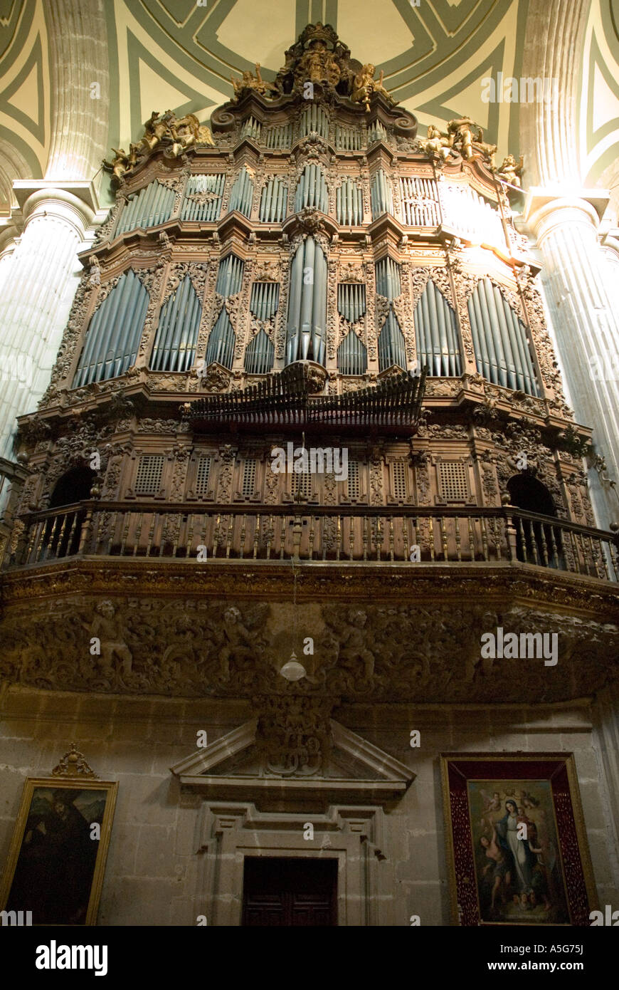 Mexico city cathedral organ hi-res stock photography and images - Alamy