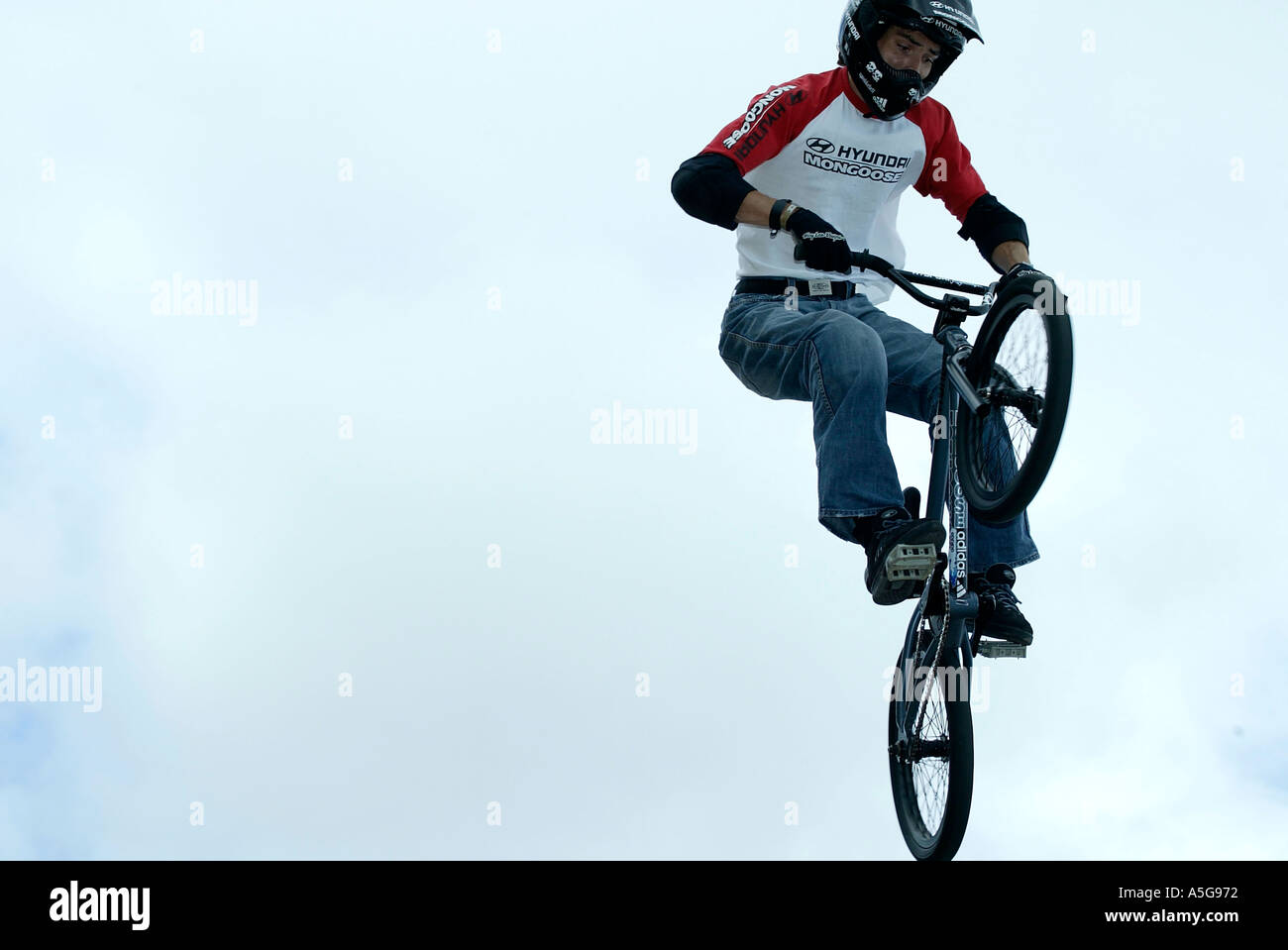 Heel click jump hi-res stock photography and images - Alamy