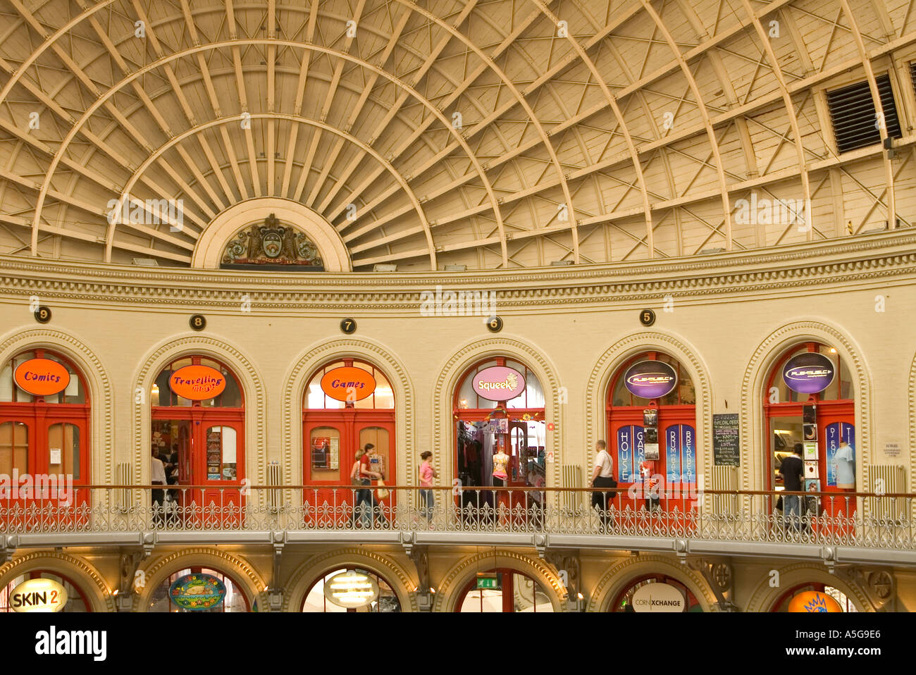 First floor balcony hi-res stock photography and images - Alamy