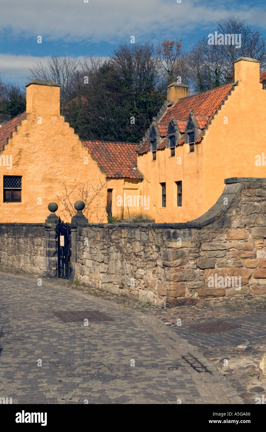 dh Culross Palace CULROSS FIFE sir george bruce merchants house 17th ...