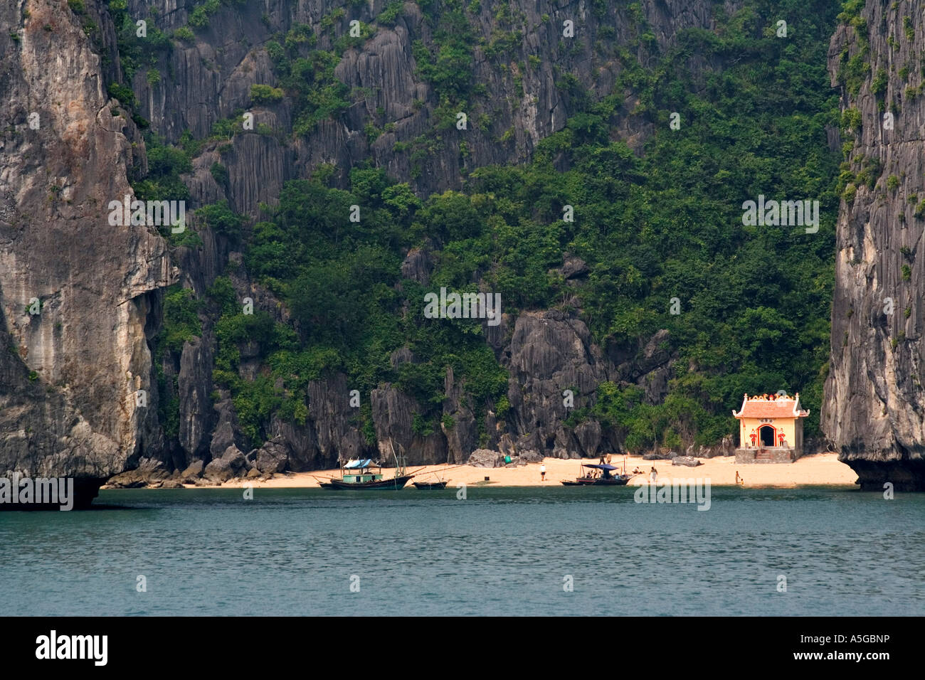 Temple on beach hi-res stock photography and images - Alamy