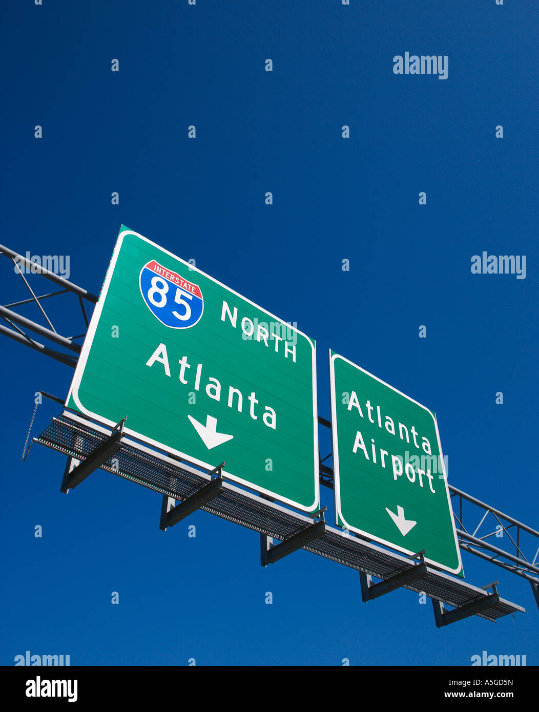 Interstate sign atlanta hi-res stock photography and images - Alamy
