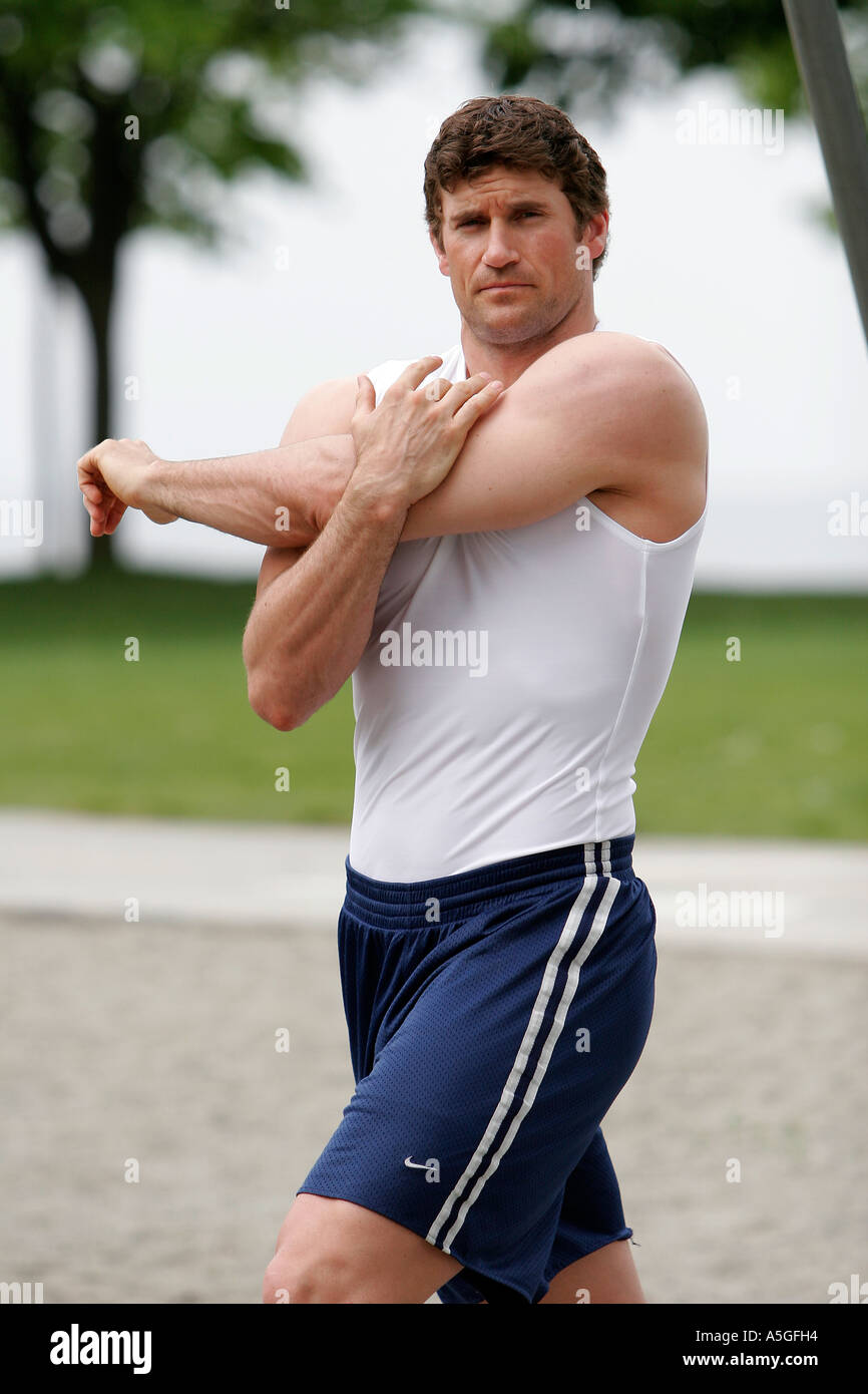 fit male exercising work out outside Stock Photo - Alamy