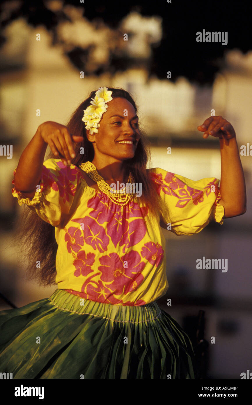female folklore dancer Stock Photo - Alamy