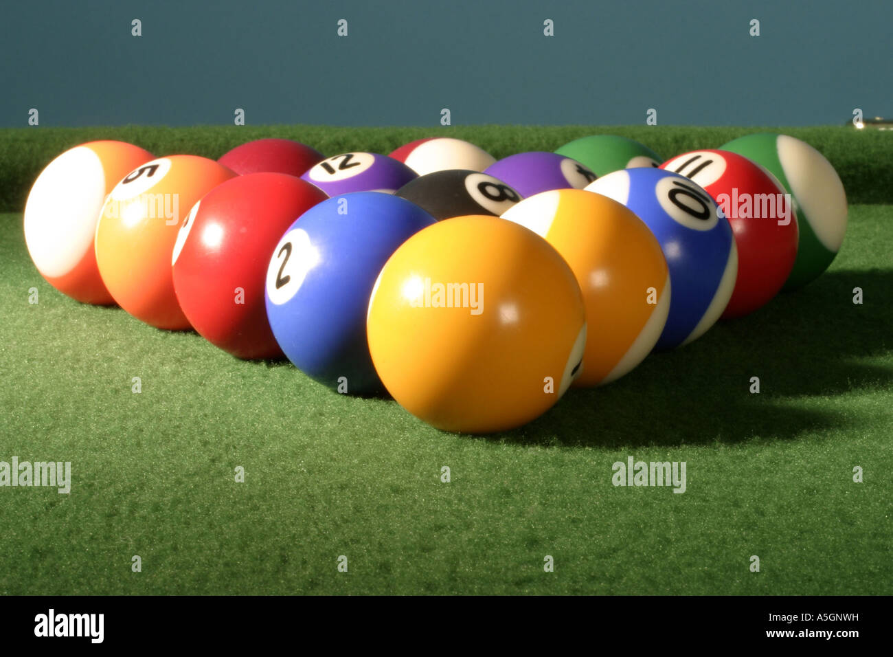 Pool parlor hi-res stock photography and images - Alamy