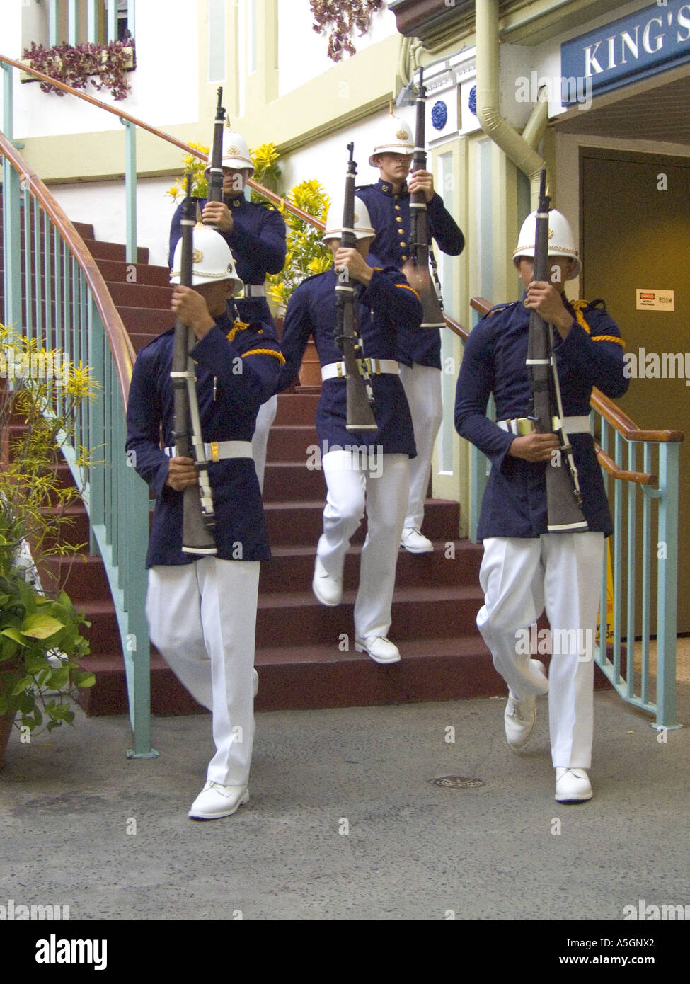 King s guards hi-res stock photography and images - Alamy