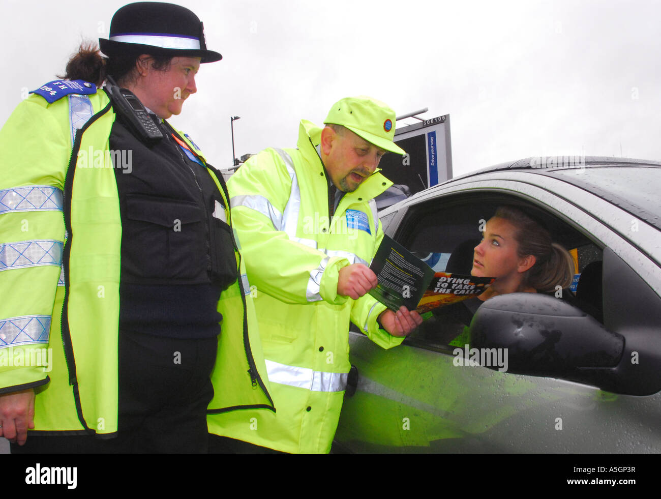 Local Authority Road Safety Officer & PCSO in Hammersmith educating ...