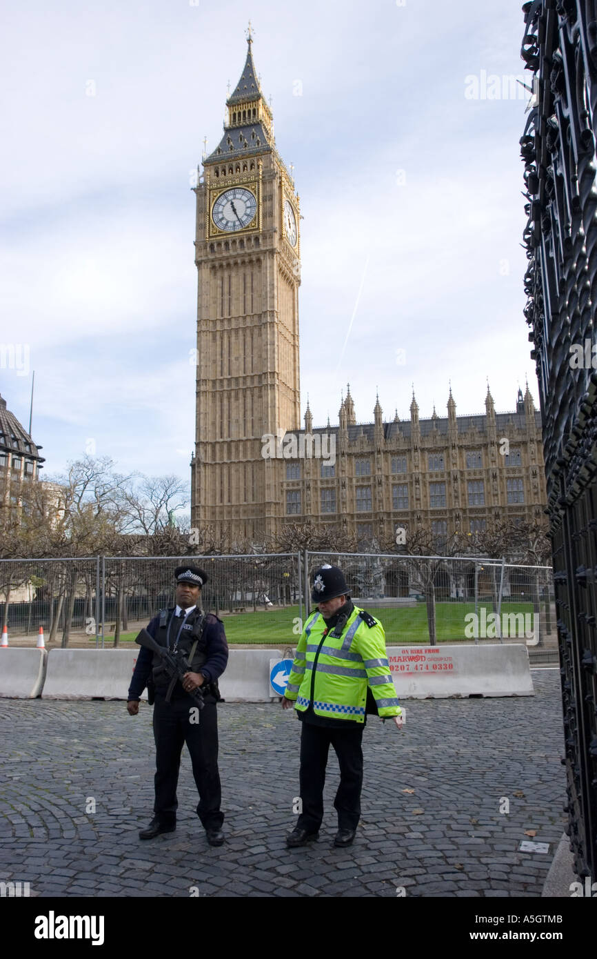 Armed police guard houses parliament hi-res stock photography and ...