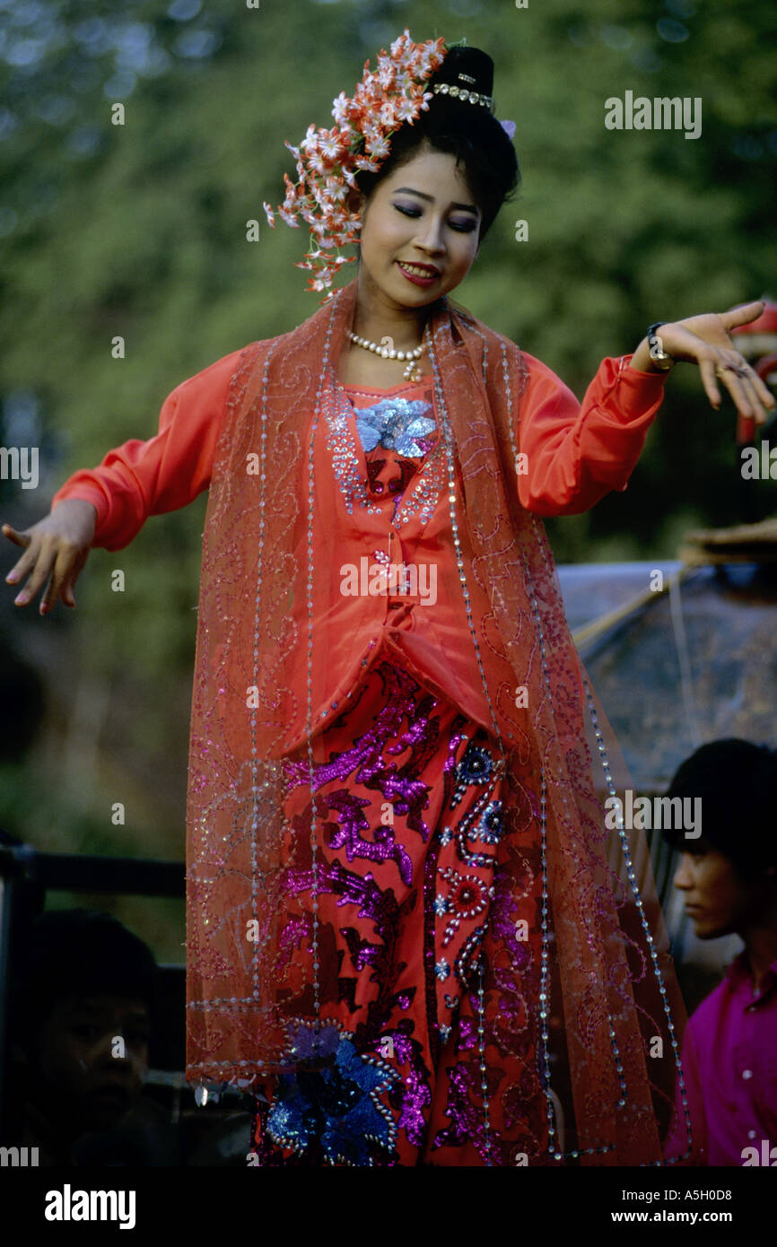 Kyaukpadaung hi-res stock photography and images - Alamy