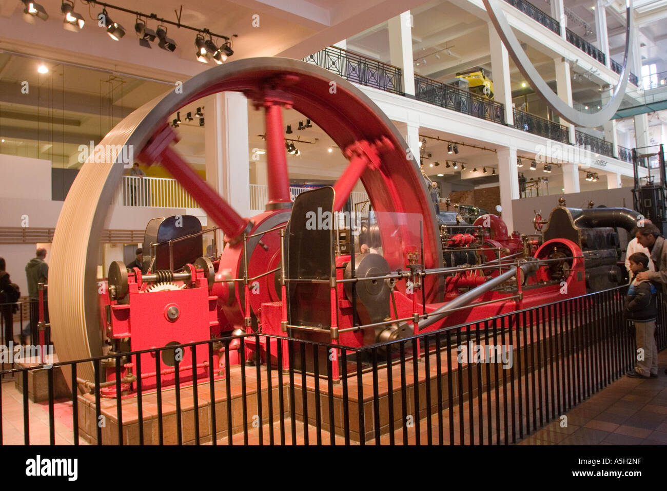 Science museum london interior hi-res stock photography and images - Alamy