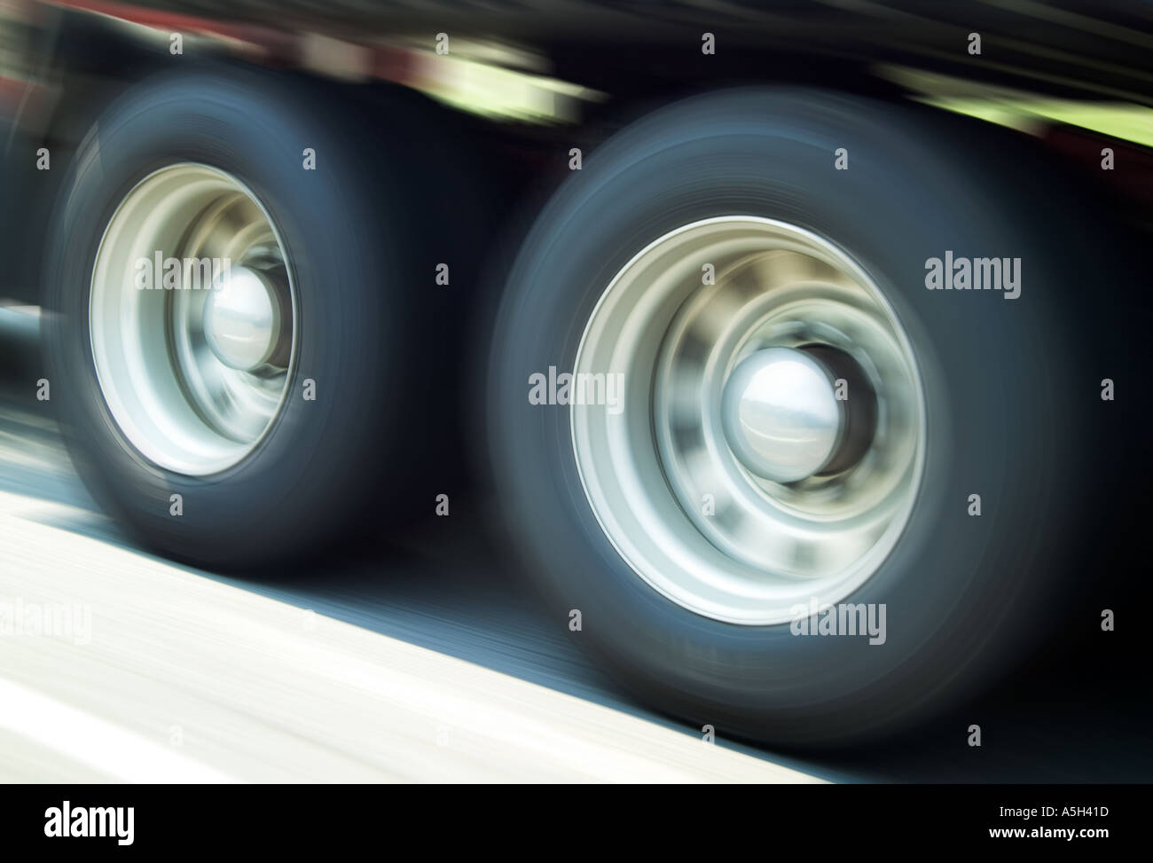 Truck wheel spinning hi-res stock photography and images - Alamy