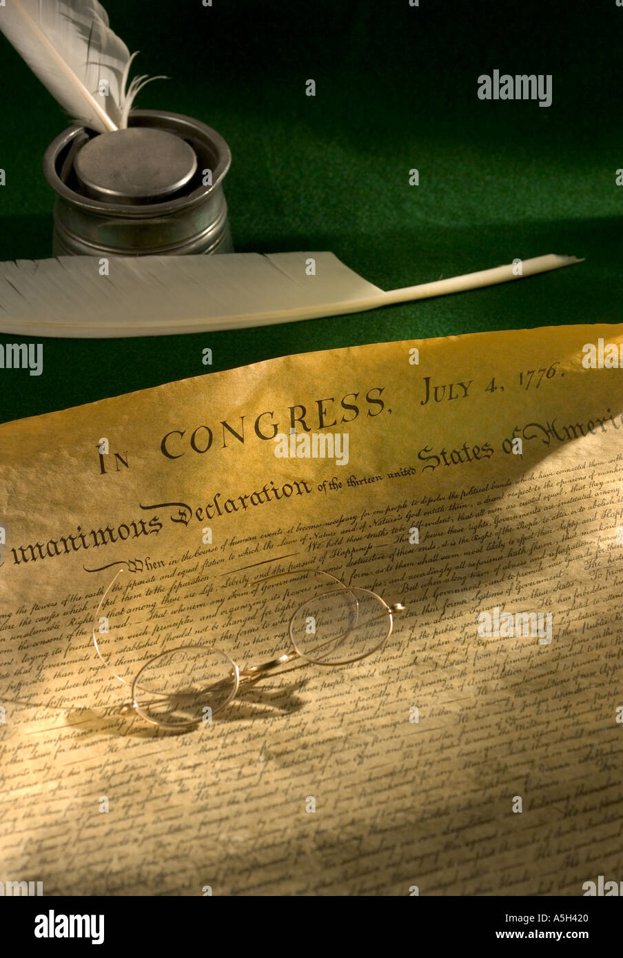Reading of declaration of independence hi-res stock photography and ...