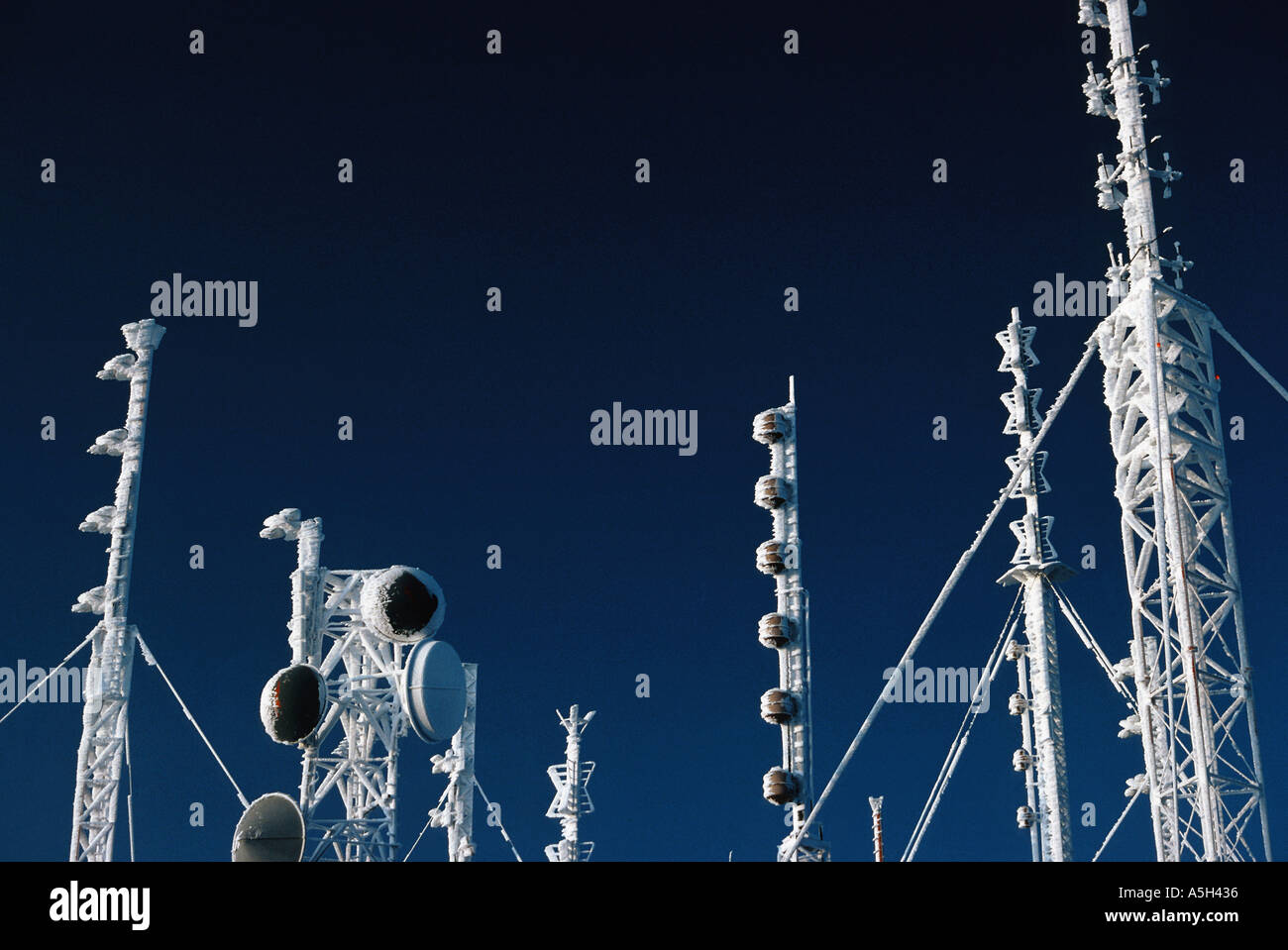 Transmission frequencies hi-res stock photography and images - Alamy