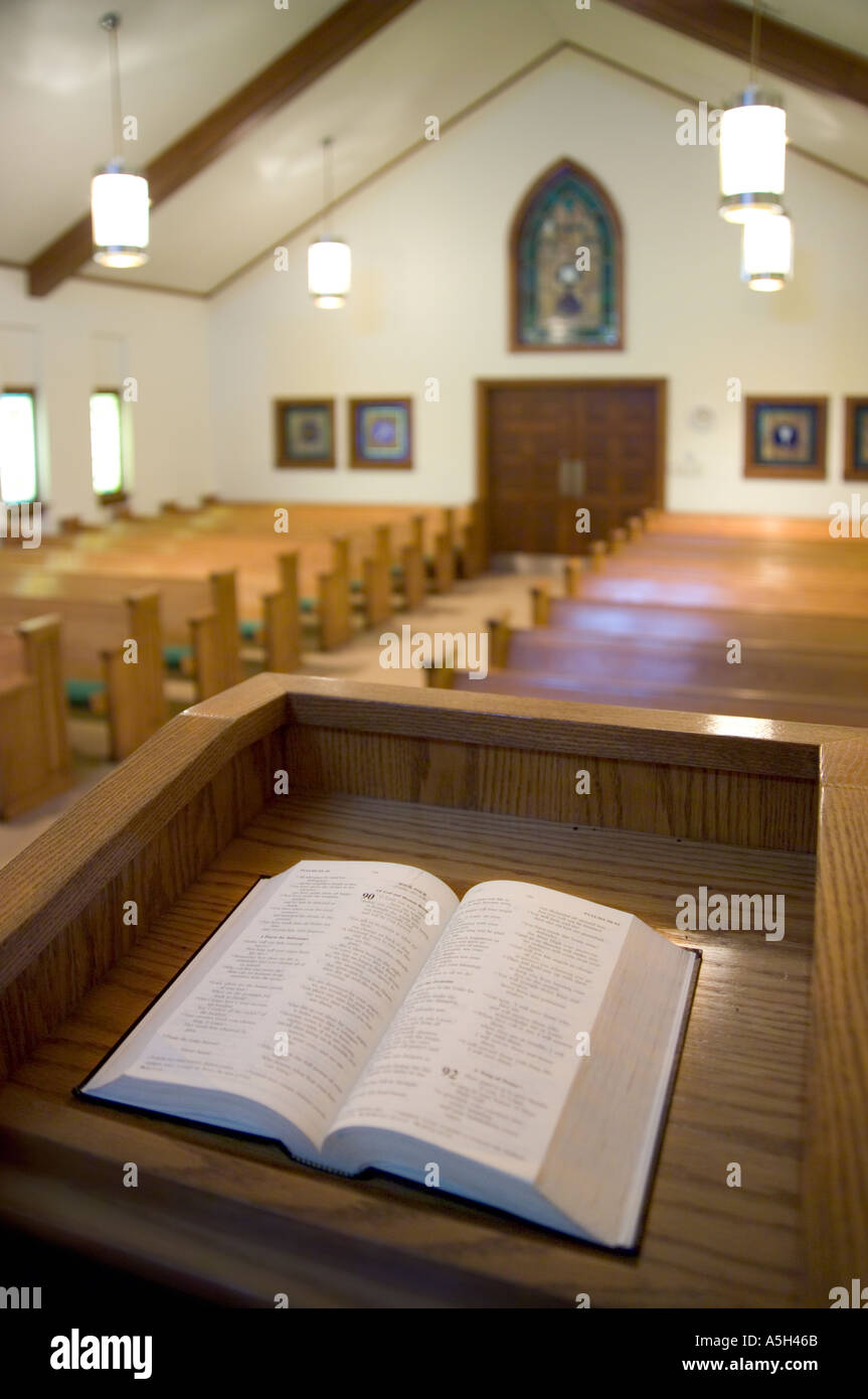Pastor pulpit hi-res stock photography and images - Alamy