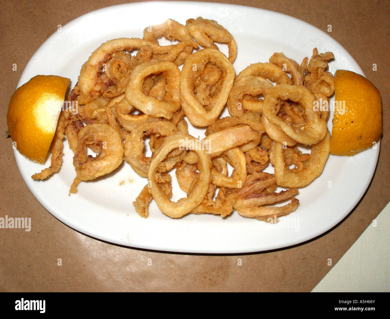Kalamari rings hi-res stock photography and images - Alamy