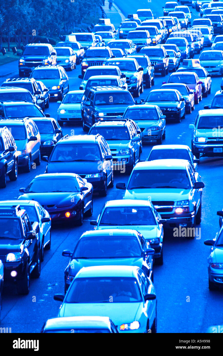 Cars stuck in freeway traffic jam Stock Photo - Alamy