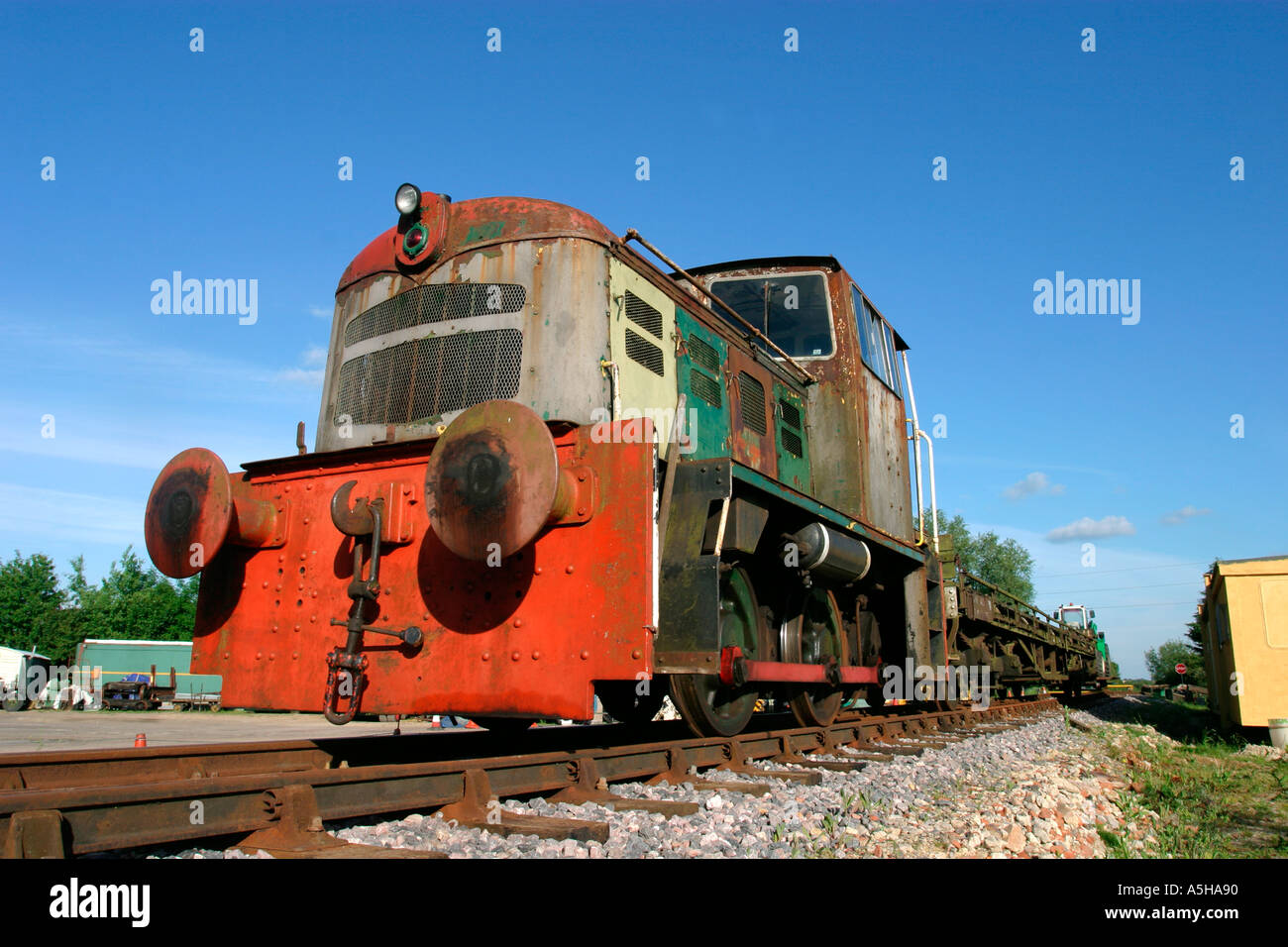 Diesel shunting engine at the Swindon and Cricklade Railway Society ...