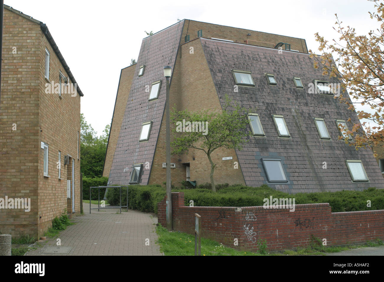 Flats in Toothill Swindon unusual pyramid design Stock Photo - Alamy