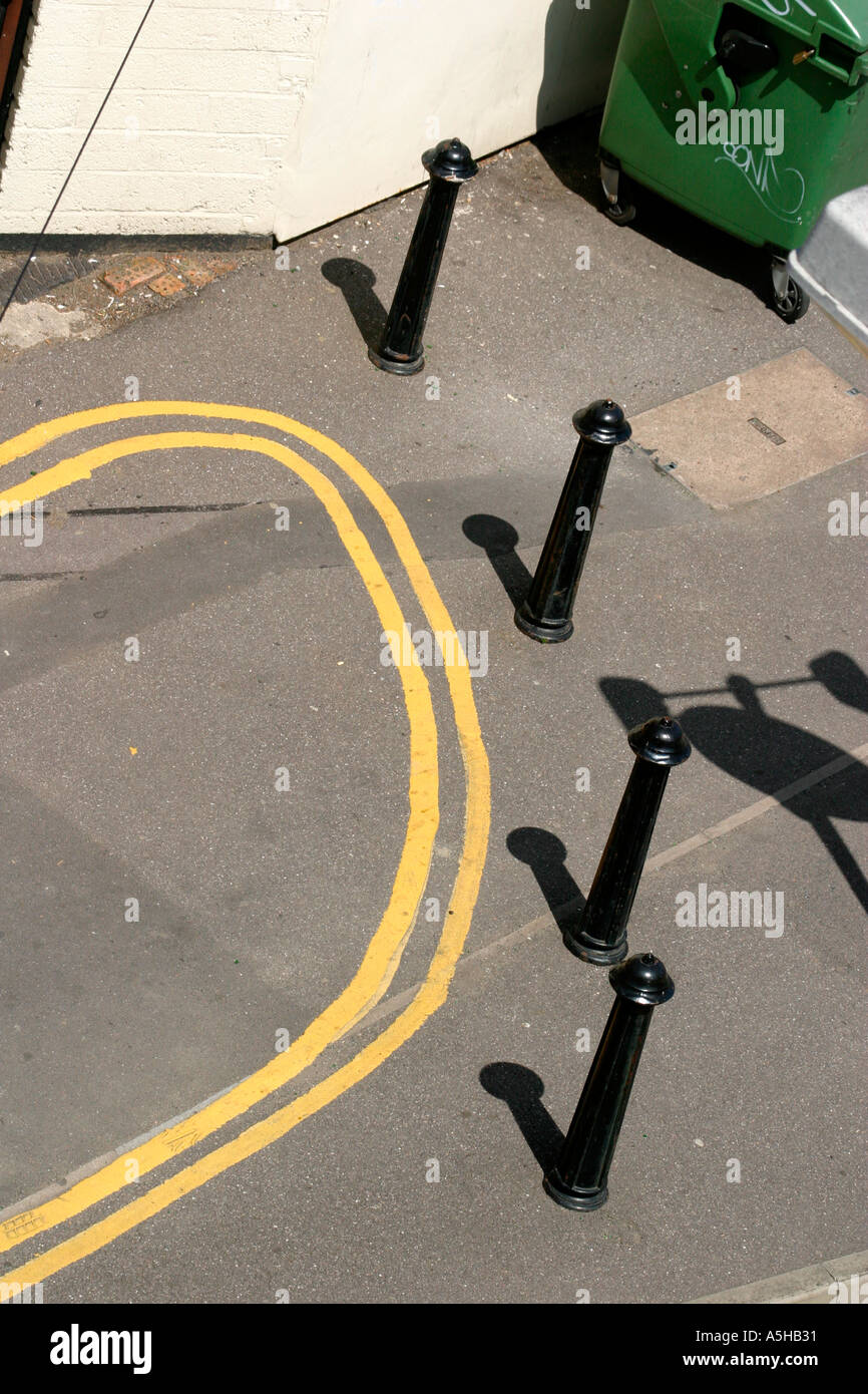Double bollards hi-res stock photography and images - Alamy