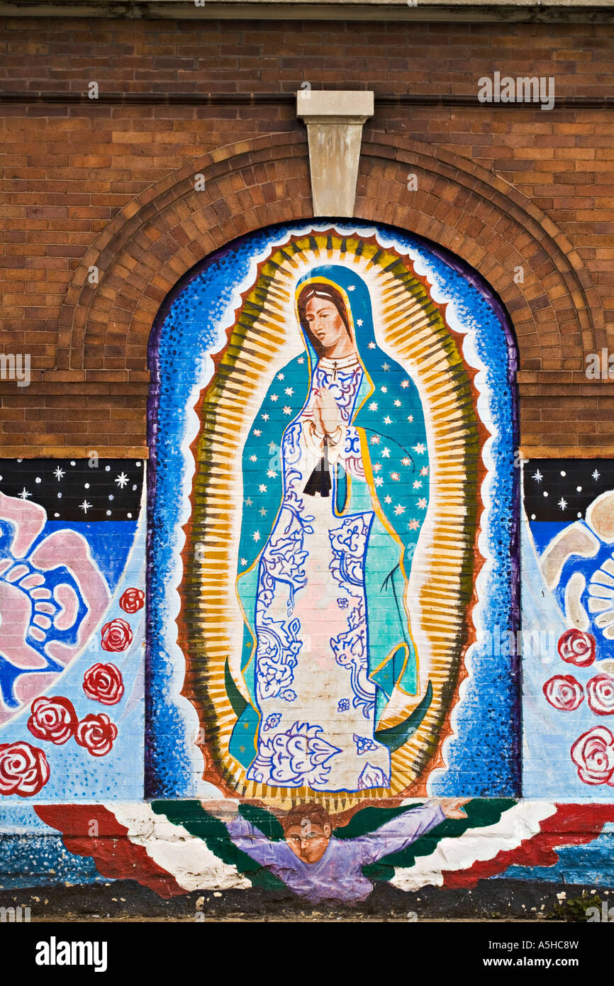 ILLINOIS Chicago Painted mural in Pilsen neighborhood on near south ...