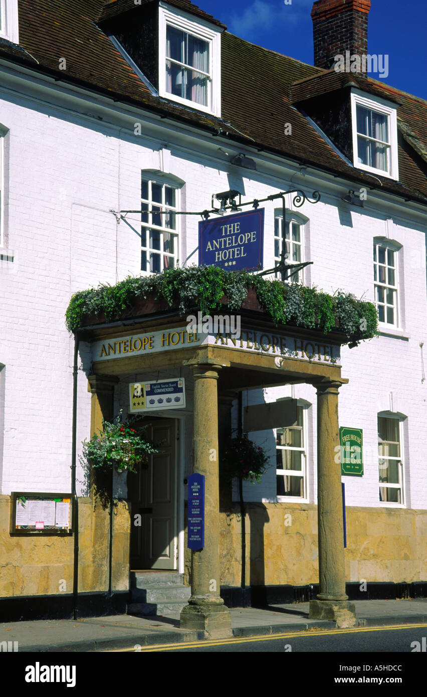 The Antelope Hotel Sherborne Dorset England Stock Photo - Alamy
