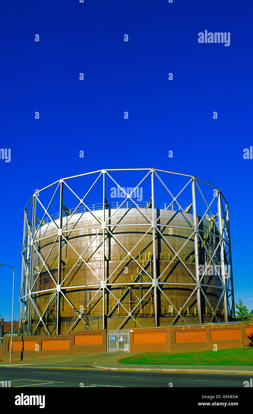 Gas storage cylinder gasometer hi-res stock photography and images - Alamy