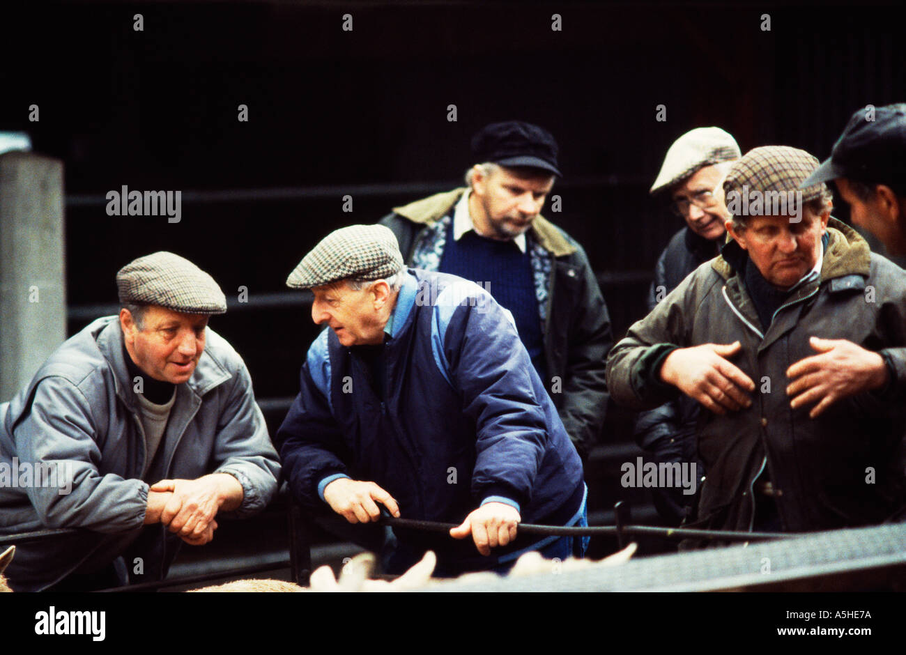 Old men standing around talking hi-res stock photography and images - Alamy