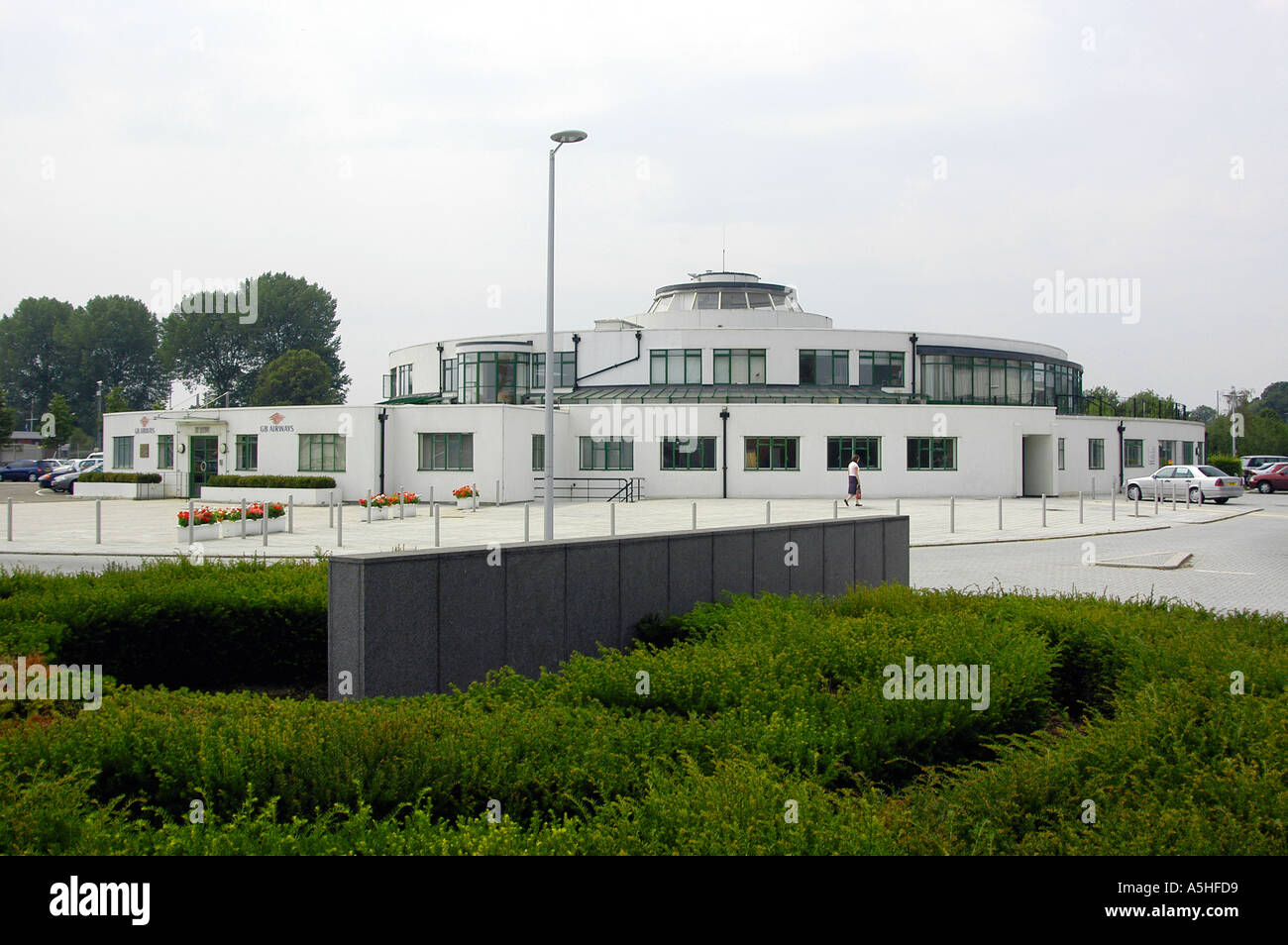 Gatwick Beehive the original 1930 s Crawley Airport terminal seen in ...