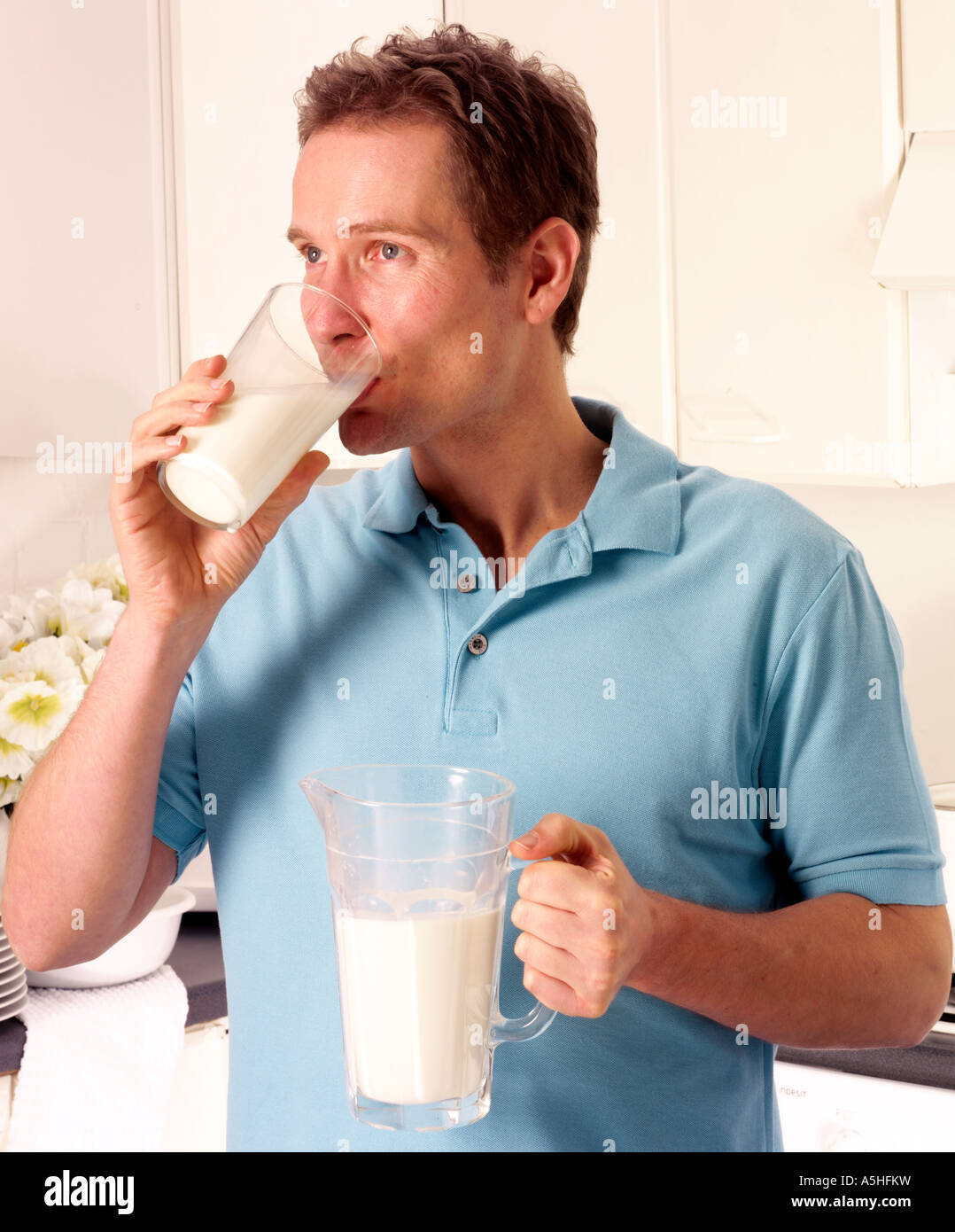 Drinkiing hi-res stock photography and images - Alamy